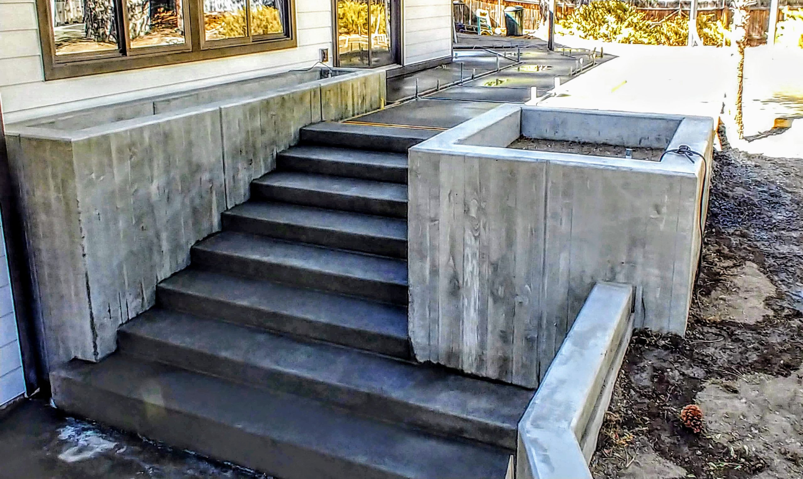 Decorative Retaining Walls – Oregon Build Inc